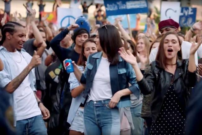 Les campagnes publicitaires controversées qui ont créé une crise de ...