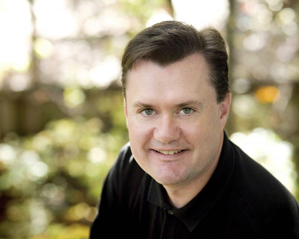 Robert R. Ulmer: Transformer les Crises en Opportunités - LaFrenchCom